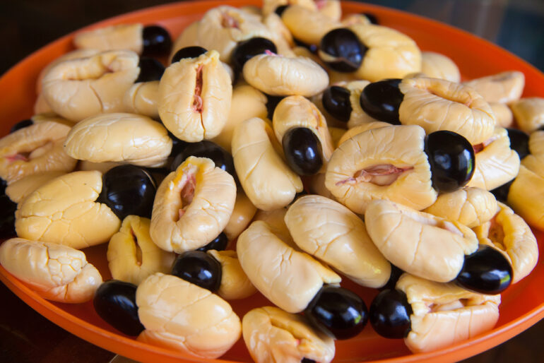 Akee-Frucht: Herkunft, Gefahren und feine Rezepte für die tropische ...