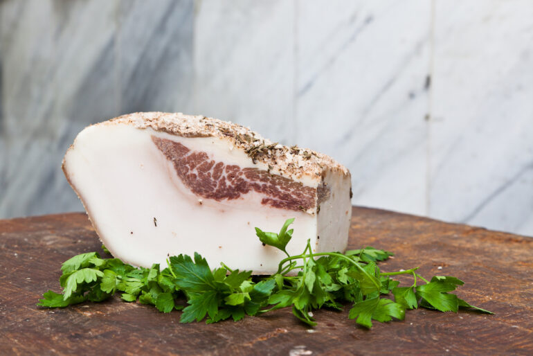 Lardo: Herstellung, Lagerung, Verwendung, Rezept - Eine italienische ...